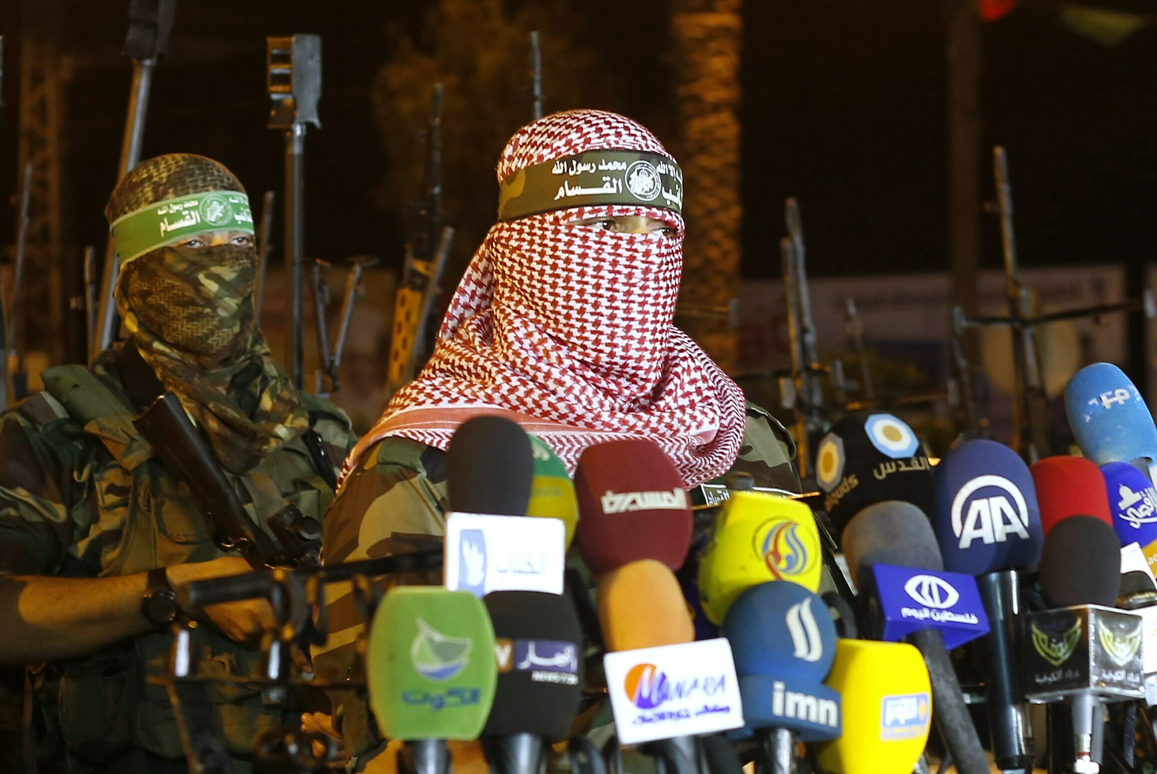 What is a keffiyeh, who wears it, and how did it become a symbol for ...