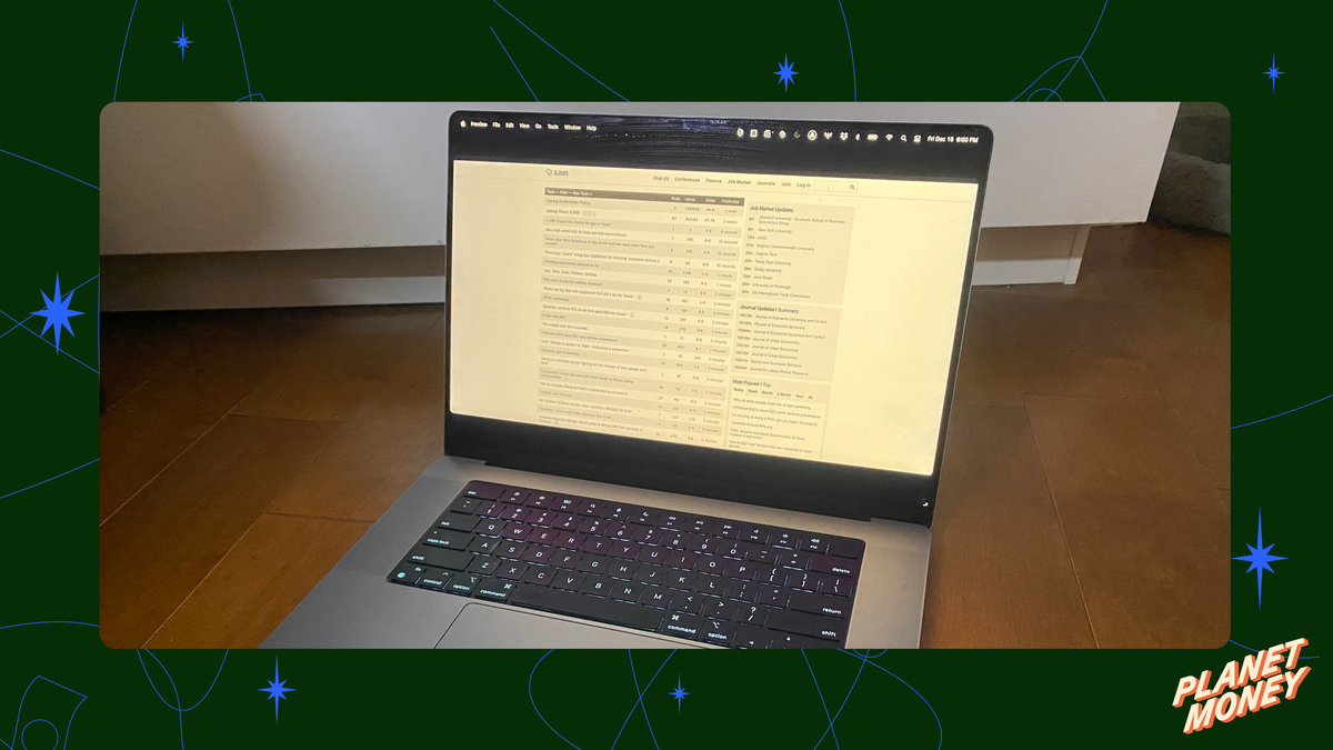 Who's posting on the anonymous Economic Jobs Market Rumors forum ...