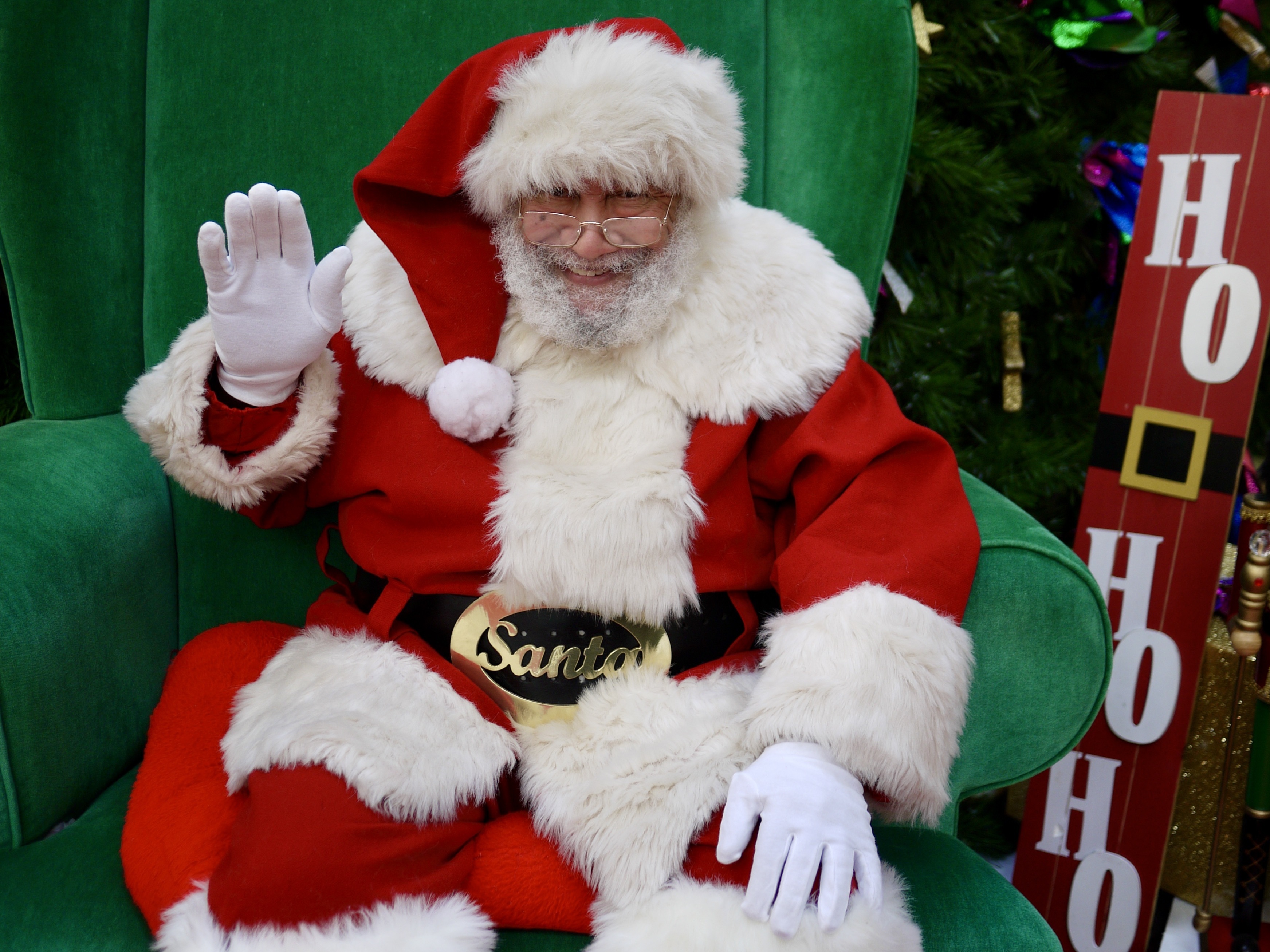 After 38 years on the job, Santa Luke still has time for everyone. Yes ...