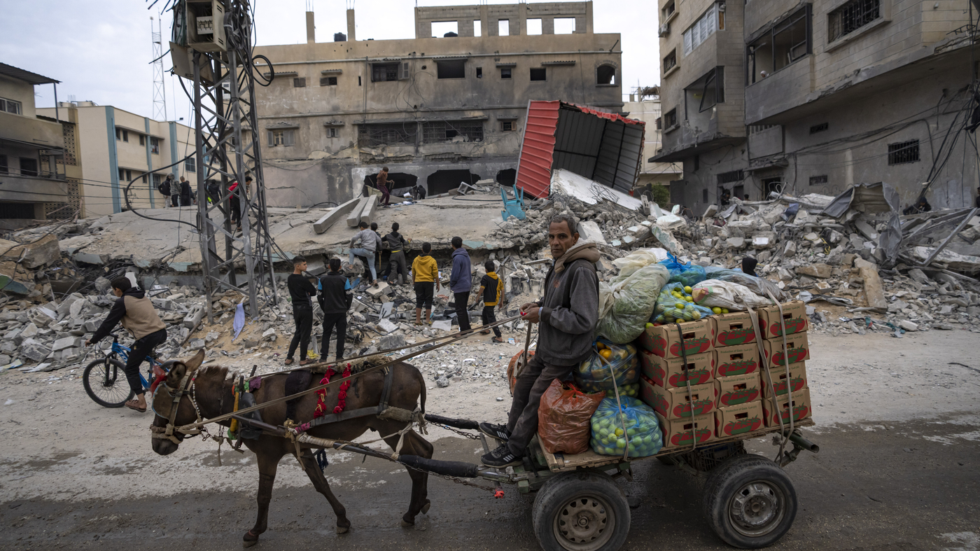 An inside account of delivering aid to Gaza: 'It's getting more ...