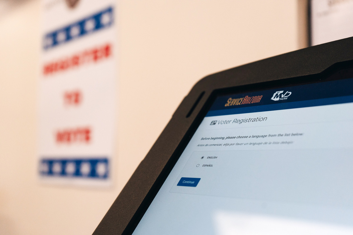 Advocates work to get Native voters registered in Arizona : NPR