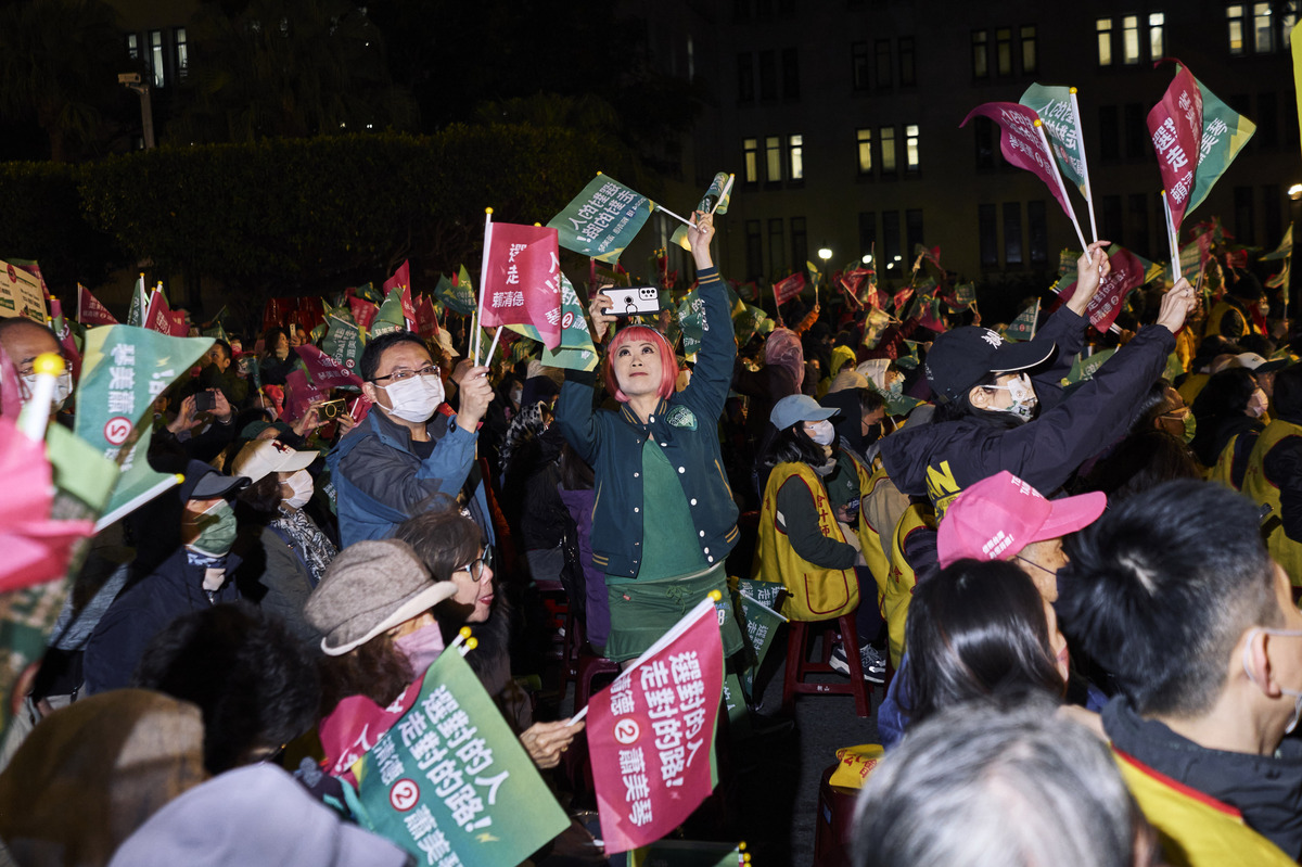 Taiwan election: costumes, color and candidates bursting into song : NPR
