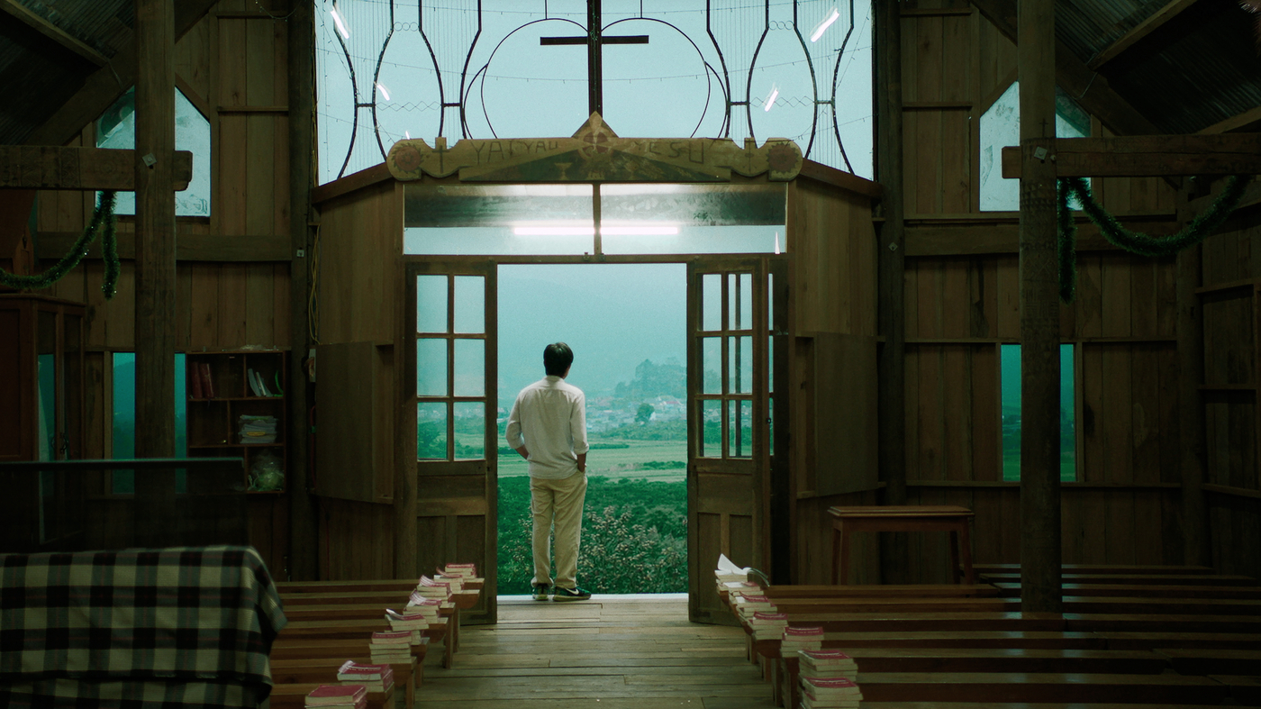 'Inside the Yellow Cocoon Shell' review: Try to see this movie in the ...