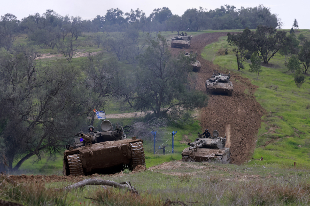 Scenes from Gaza and Israel as Palestinian deaths pass 26,000 : The ...
