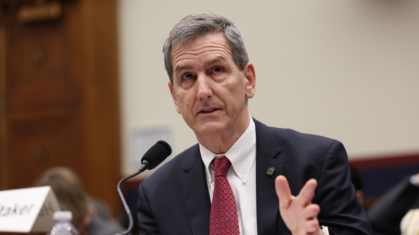 NTSB says four bolts 'missing' on Alaska Airlines 737 Max 9 door plug ...