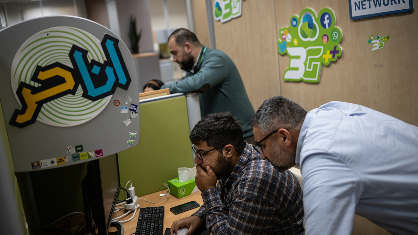 Gaza struggles to keep internet, cell services operating during Israel ...