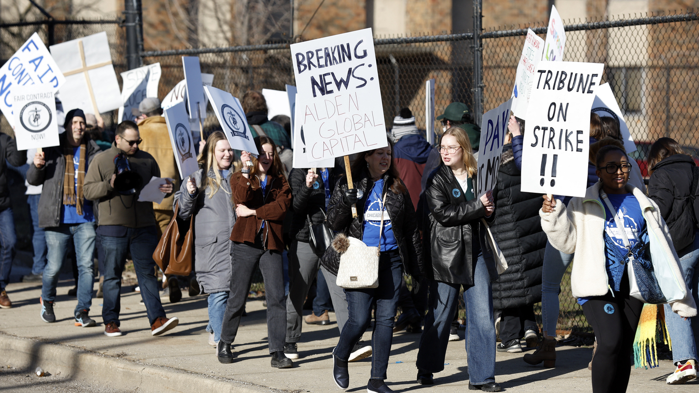 Amid media layoffs, journalists turn to NewsGuild and picket lines : NPR