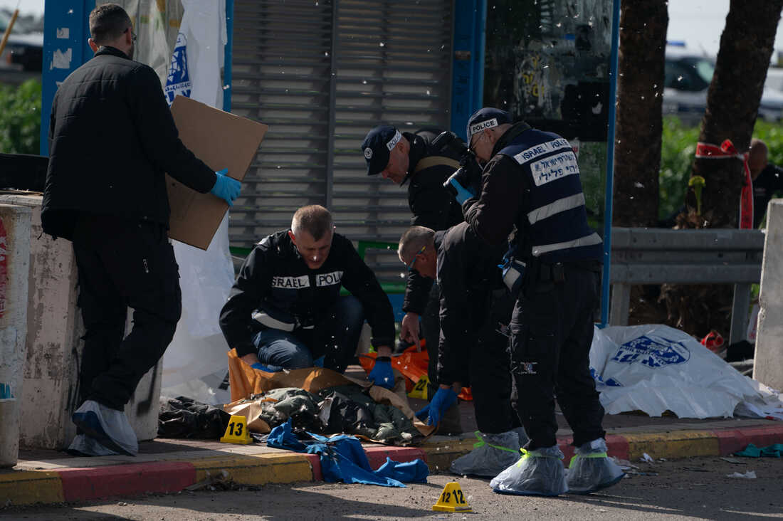 Scenes from Israel, Gaza and Lebanon as Israeli airstrikes expand in ...