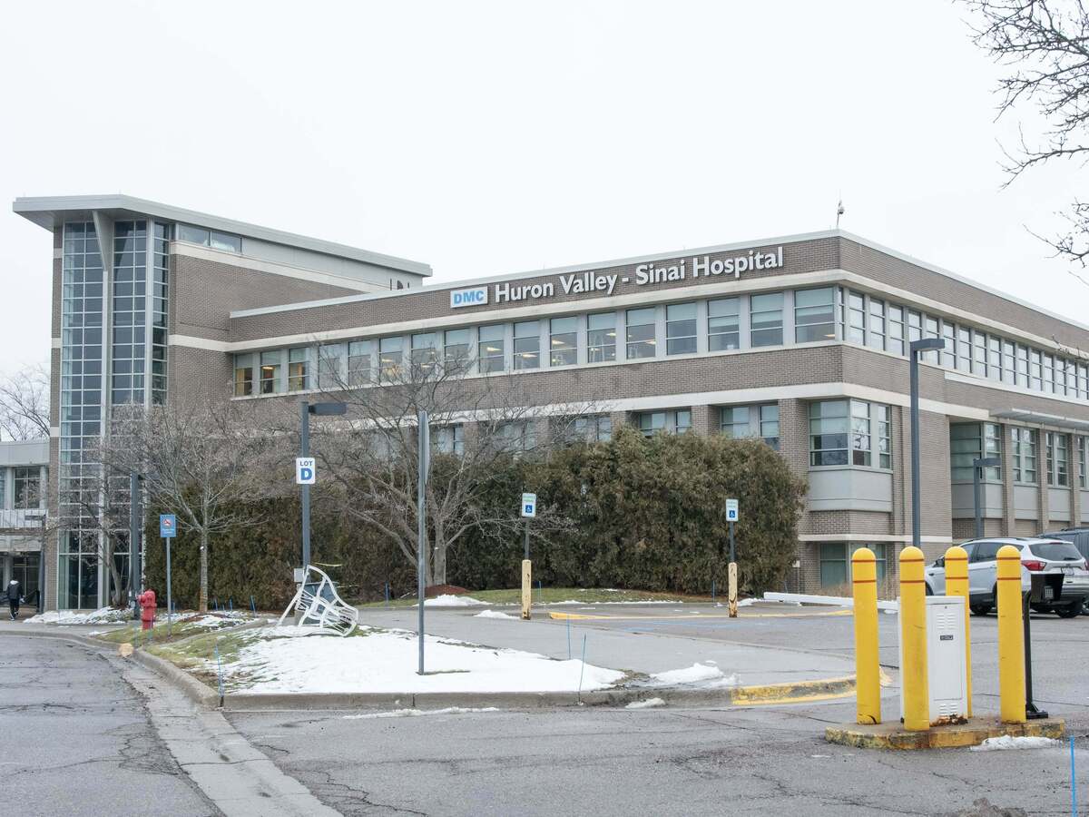 A widower joins with nurses to push for hospital staffing rules : Shots ...