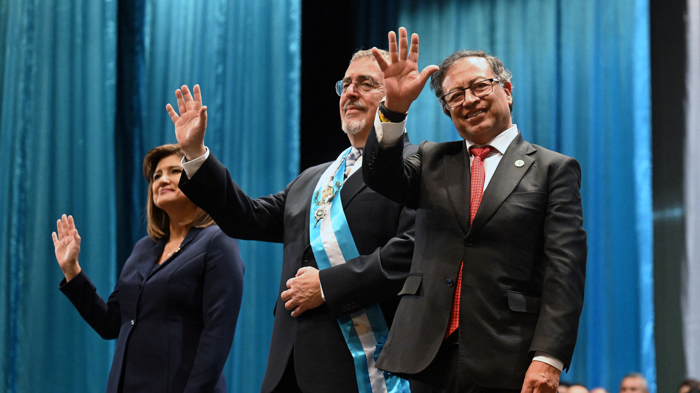 It's not easy being Gustavo Petro, Colombia's first left-wing president ...