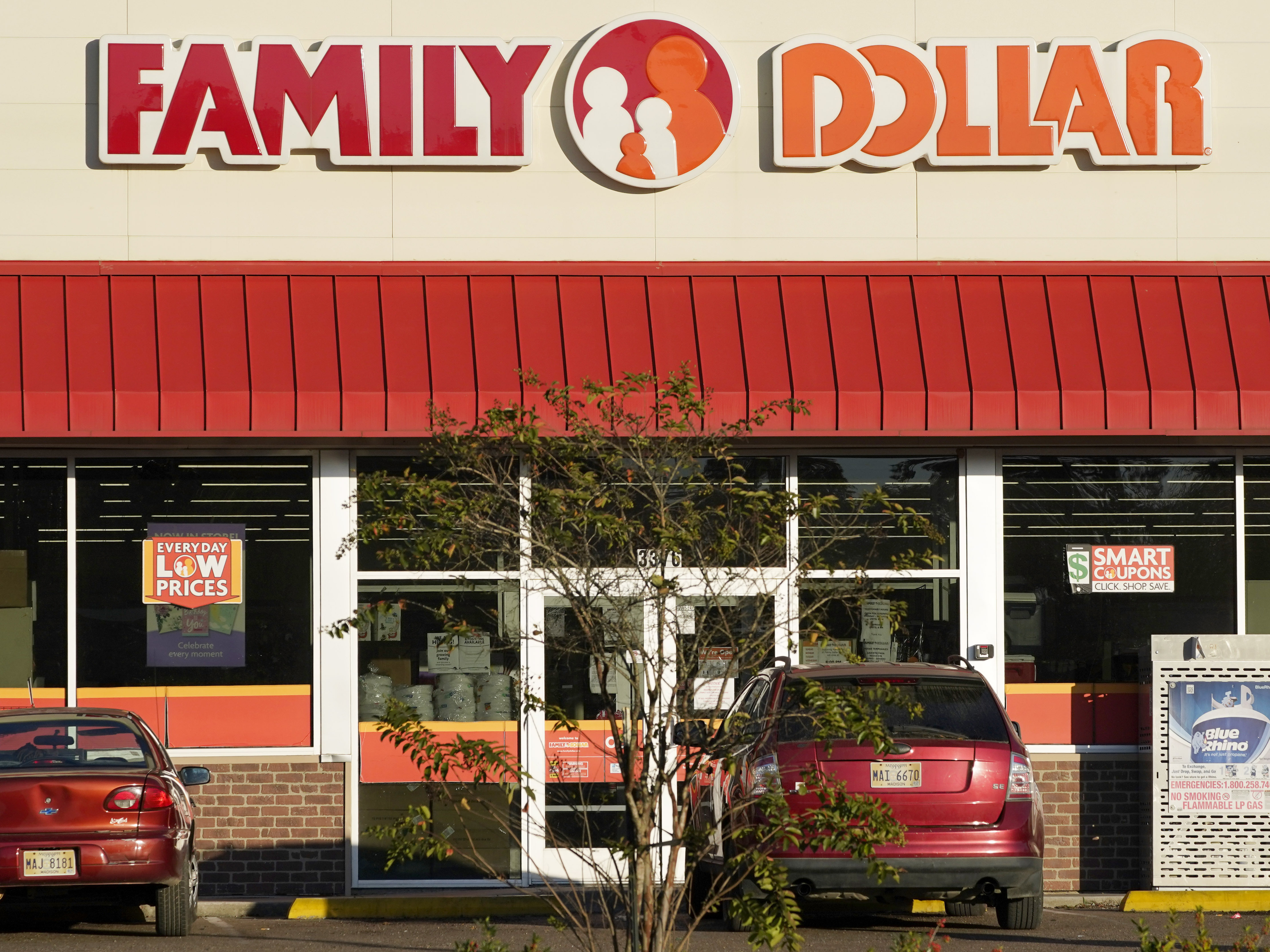 Family Dollar is fined over $40 million due to a rodent infestation in ...