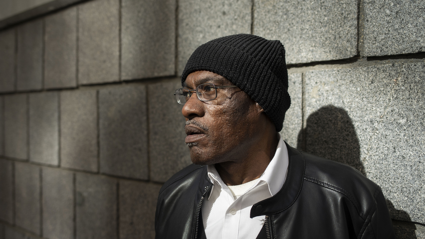 The U.S. prison population is graying fast. Prisons aren't ready : NPR