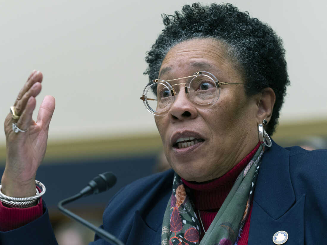 HUD Secretary Marcia Fudge will resign this month : NPR