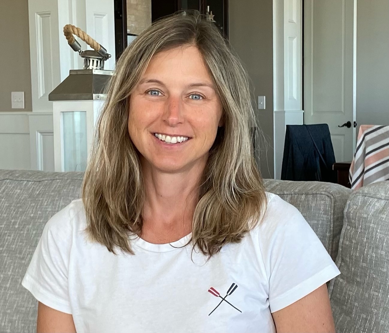 After a serious car accident, a man pulled over — and continued to help ...