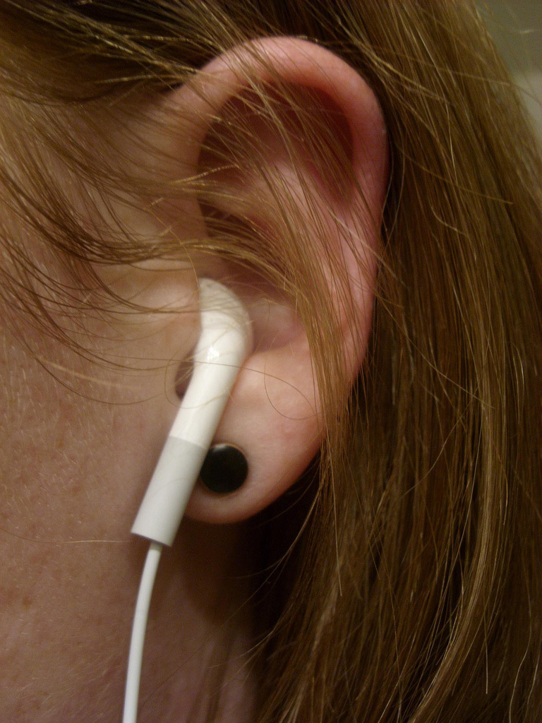 The Decade In Music: The Way We Listen Now : NPR