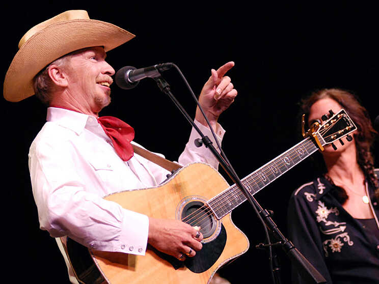 Dave Alvin & The Guilty Women On Mountain Stage : NPR