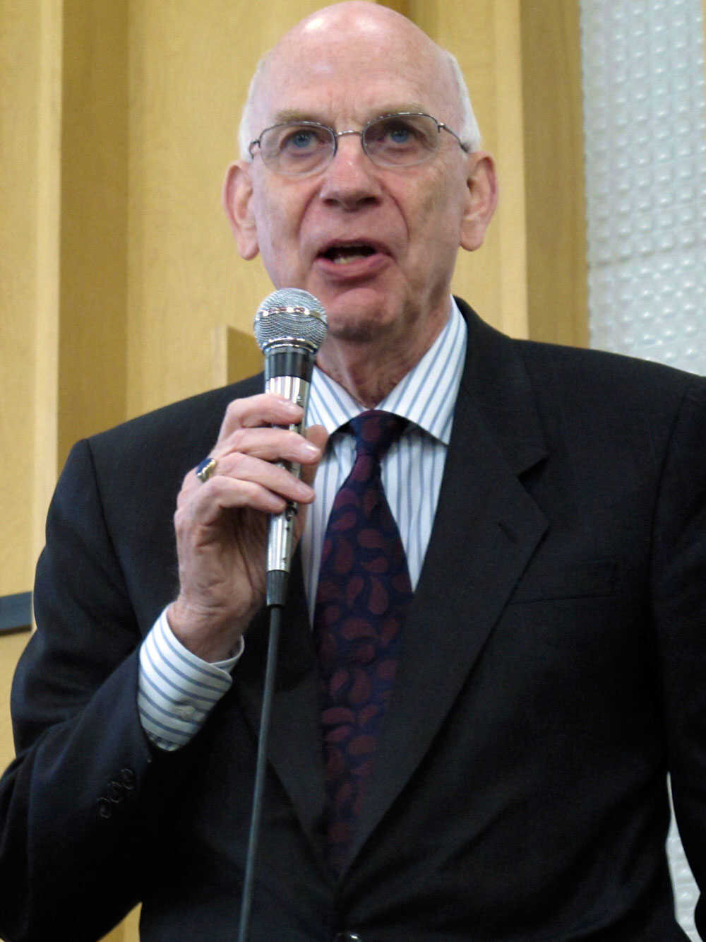 Utah Sen. Bennett Battles For His Political Life : NPR