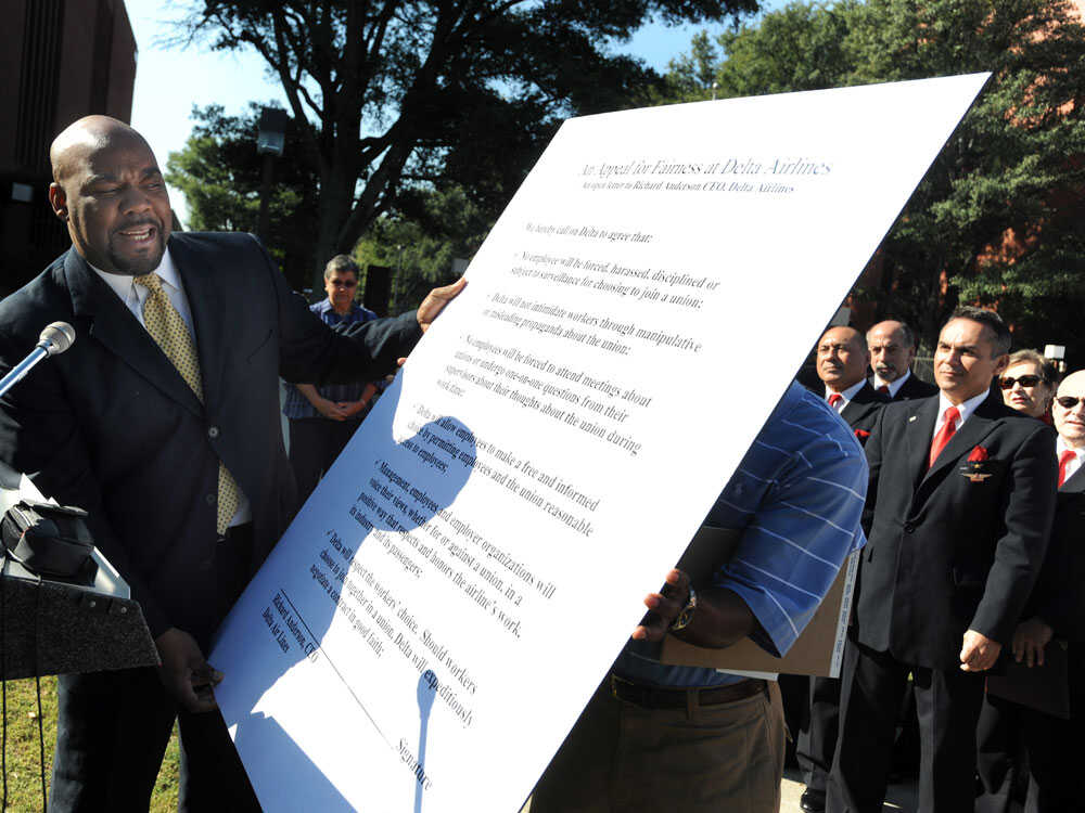 Delta Employees To Vote On Unionizing : NPR