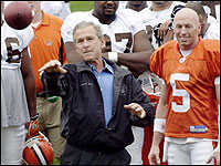 Bush, Kerry Campaign in Ohio : NPR