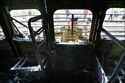 Explosion Rocks Indian Train, Kills Scores : NPR