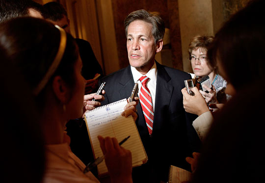 Sen. Coleman Battles Anti-War Sentiments : NPR