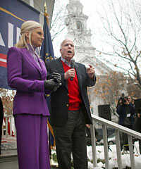 McCain, Romney Seek Paths to a N.H. Victory : NPR