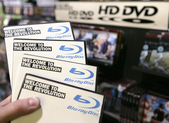Blu-ray Wins High-Def Battle . . . for Now : NPR