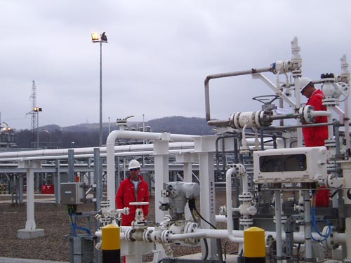 Georgia Hopes for Boost from Caspian Pipeline : NPR